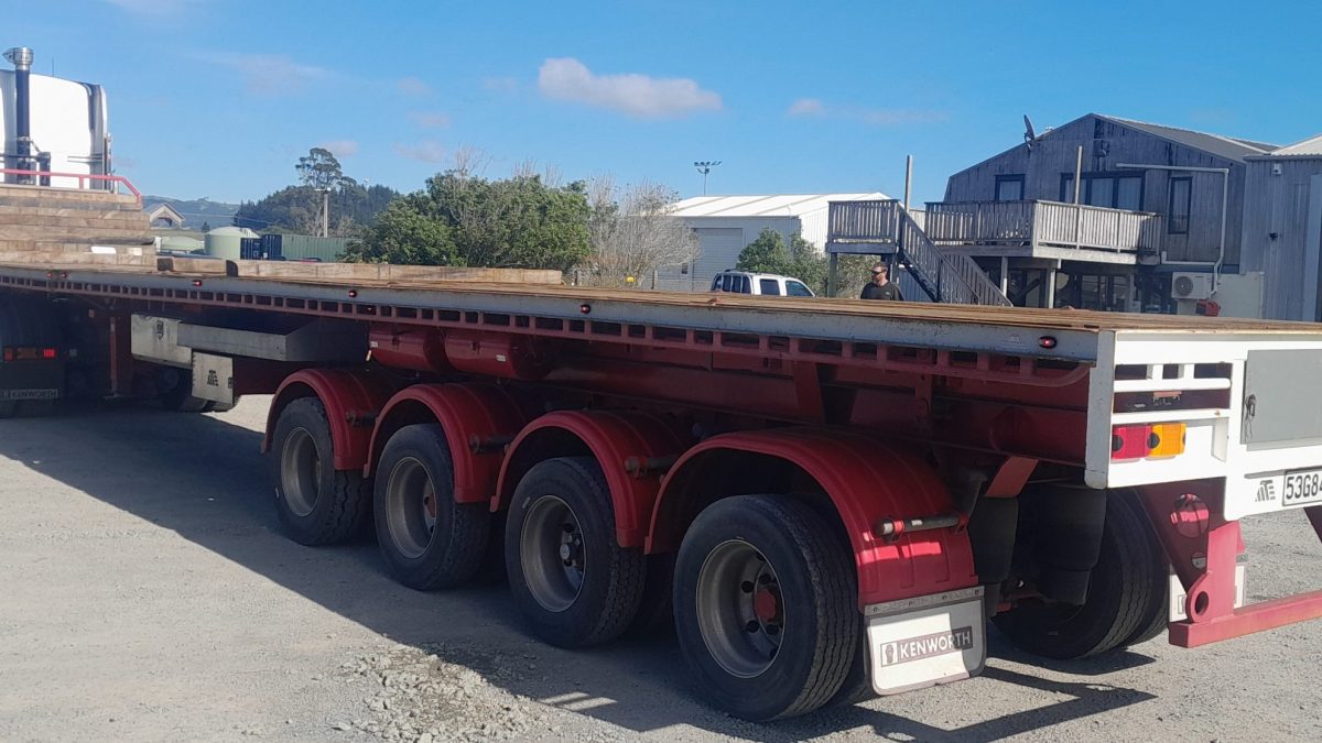 MTE Quad Trombone Trailer | Jaks Trucks Ltd